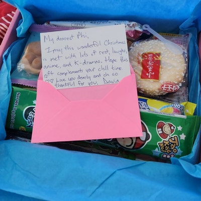 Asian Snack Box Mystery Snack Box Full & Mini Size Japanese/china ...