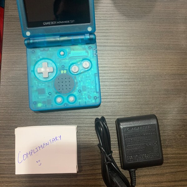 Retro Gaming Revived: Custom Modified Transparent Blue Color Gameboy ...