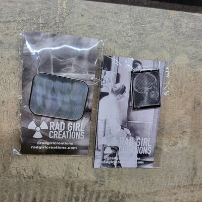 Lenticular Radiology Light Box Enamel Pin Medical Gift Gift for Doctor ...