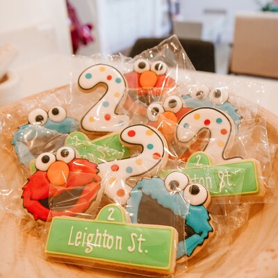 1 Dozen Sesame Street Sign Number Elmo Cookie Monster Polka Dots ...