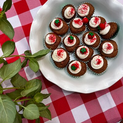 Fondant Music Notes, Fondant Cupcake and Cake Topper, Edible Cake ...