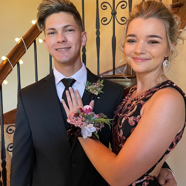 Made to Order-example Only | Hot Pink Brooch Bouquets Package |fabric ...