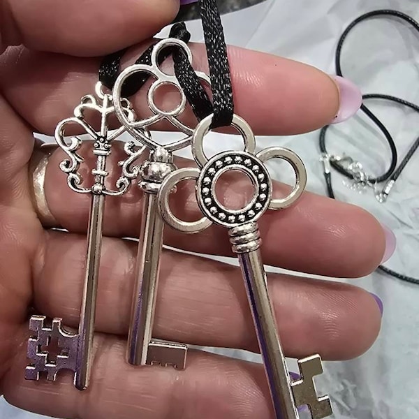 Hecate Silver 3 Key Set | Goddess Hekate | Maiden Mother Crone | Evil ...