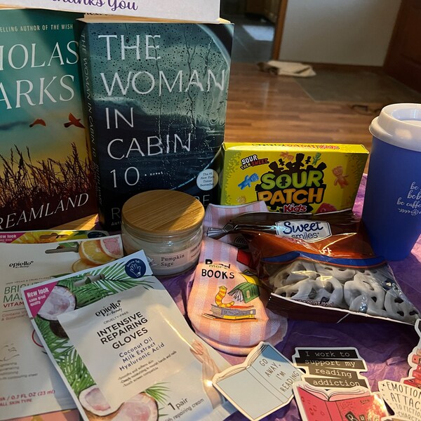 Deluxe Surprise Book Box - Choose Genre! - Etsy