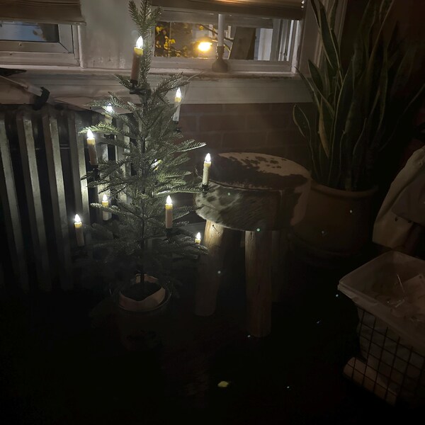 Hoolees' Clip-on LED Christmas Tree Candles, Battery Operated, Remote ...