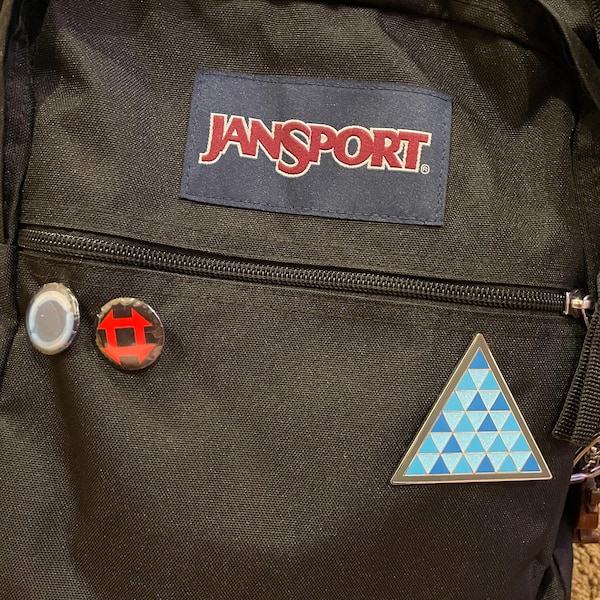 Detroit Become Human - Big Hard Enamel Pin + Glitter - Etsy