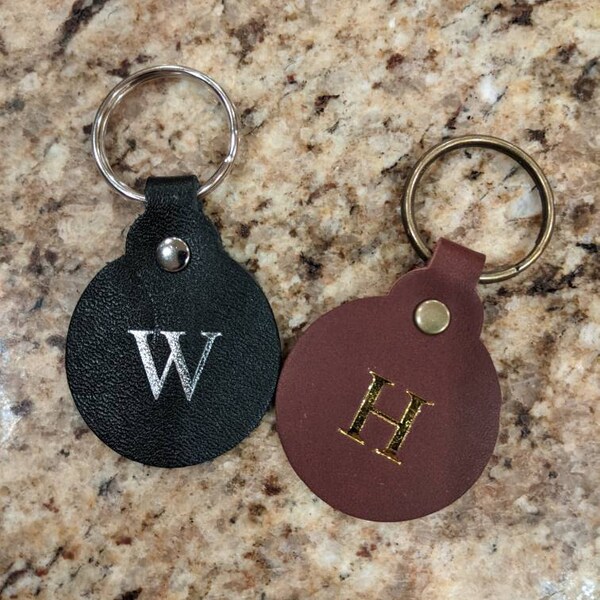 Northwind Personalized Circle Leather Keychain, Minimalist Initial Key ...