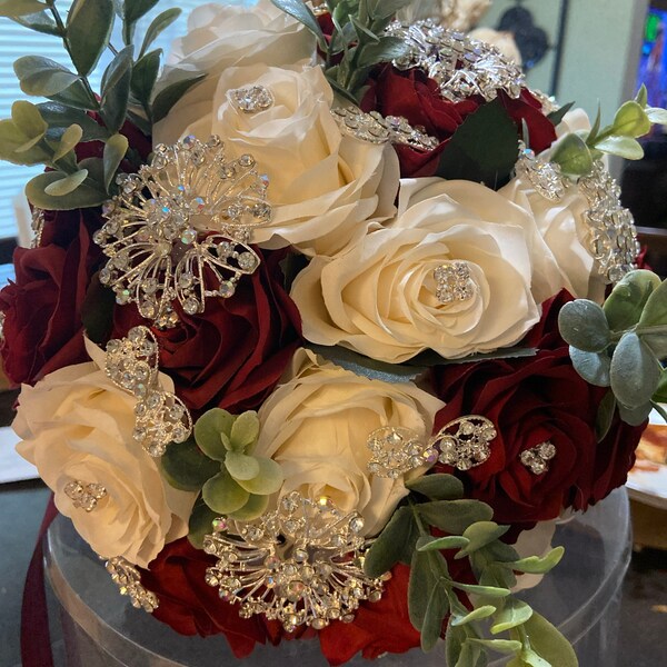 Dark Red and Ivory Bouquet - Etsy
