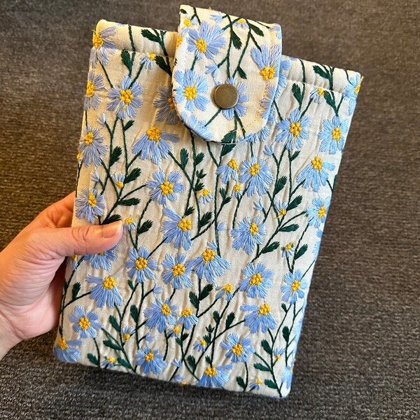 Blue Beige Daisy Embroidered Book Sleeve, Kindle Sleeve, Ereader Cover ...