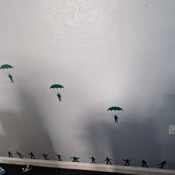 X17 Army Toy Men Wall Stickers Skirting Board Vinyl Boys Bedroom Story ...