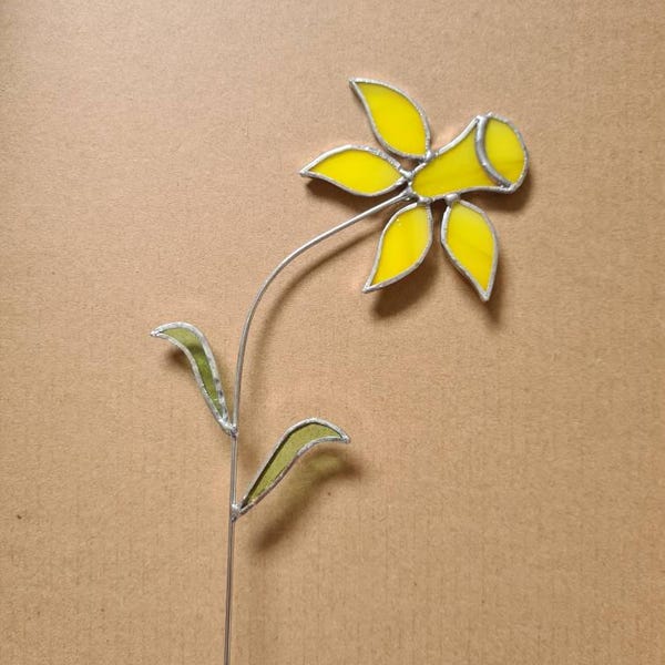 Stained Glass Daffodil - Etsy UK