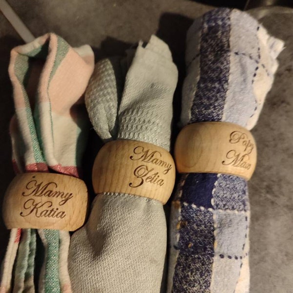 Rond de serviette en bois personnalisé prénom, anneau personnalisé en ...