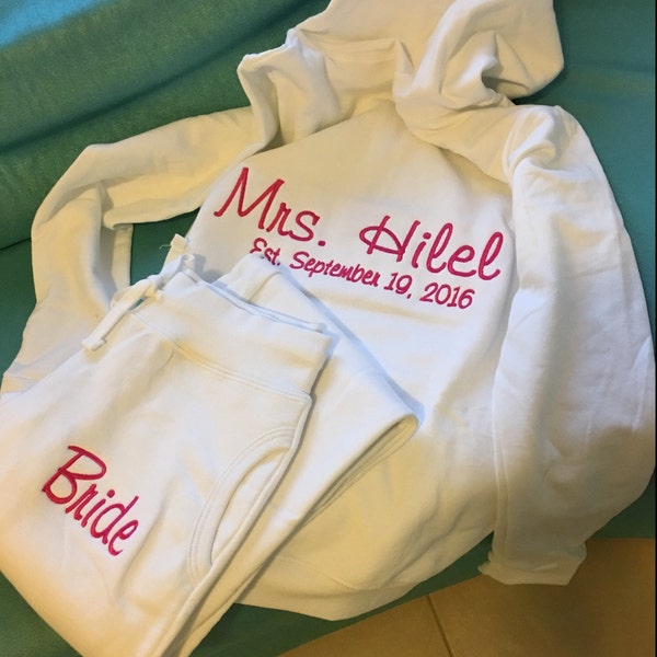 Bride Tracksuit Set, Brides Hoodie and Pants - Bridal Party Tracksuit ...