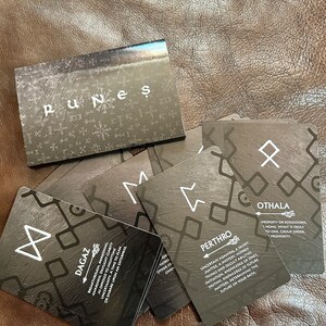 Runes Oracle Celtic Cards 24 Cards Oracle Oracle Deck Fortune Telling ...