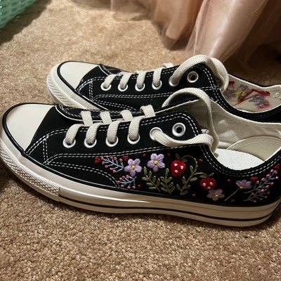 Embroidered Converse/ Custom Converse Chuck Taylor Embroidered Flowers ...