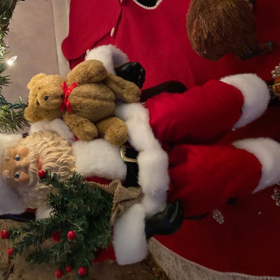 The Noble Collection Bella Bisque Porcelain Lady Figurine Blue/yellow ...