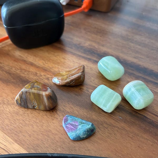 Soothing Blue Scheelite Palm Stones, Stress Relief Stone, Lapis Lace ...