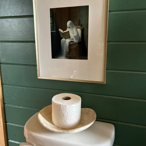 Ghost on Toilet, Ghost in Bathroom Print, Dark Academia, Vintage Poster ...