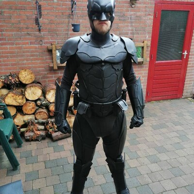 DIY Batman Arkham Knight Foam Armor Gauntlets Tutorial Kit - Etsy México