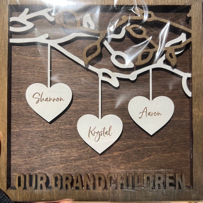 Personalized Family Tree / Great Gift for Grandma, Mom, Grandparent ...