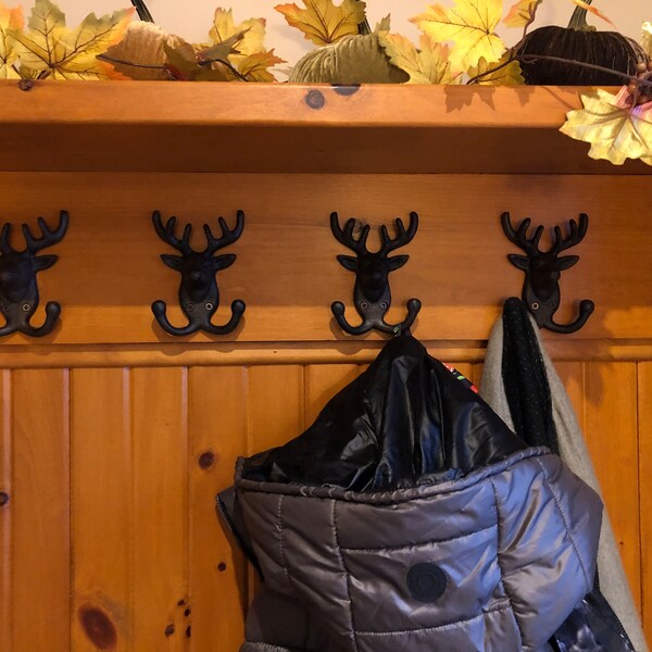 Rustic Deer Wall Hook, Cast Iron Deer Wall Double Hook, Deer Entryway ...