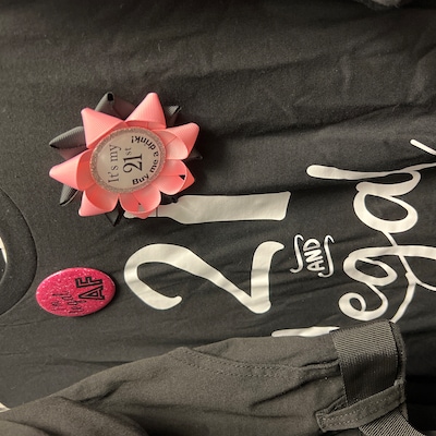 It's My 21st Buy Me a Drink Pin, 21st Birthday Party Pin, Gift for 21 ...