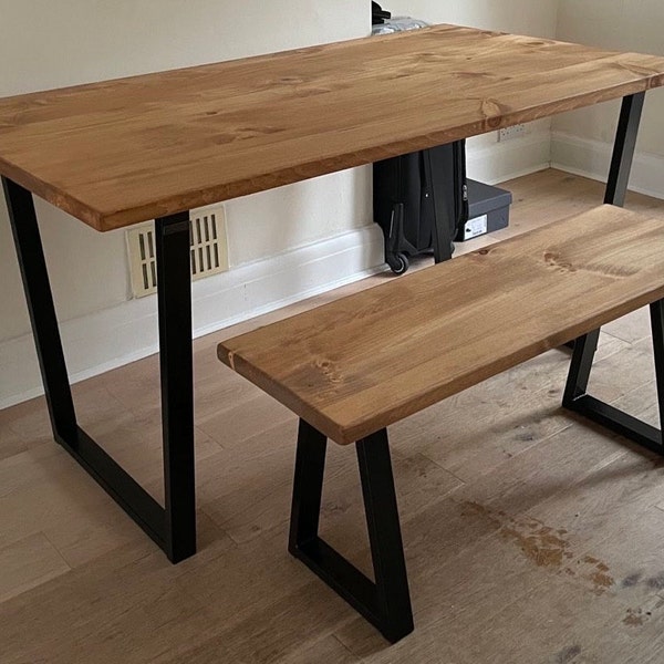 Extending Scandinavian Farmhouse Dining Table - Extendable Solid Wooden Table With Wooden Table ...