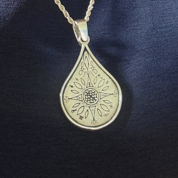 Bronze Eckasha Pendant - Necklace - Etsy