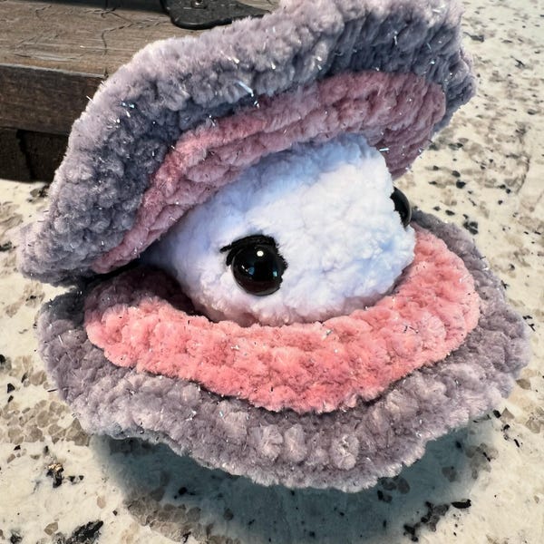 Plush Oyster No-sew Crochet PATTERN, 2 in 1 Pretty and Creepy Halloween ...