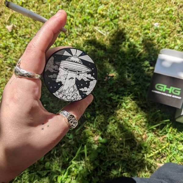 UFO Abduction Herb Grinder Alien Grinder 2.2 4 Piece Grinder - Etsy