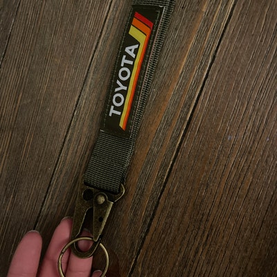 Vintage Heritage Stripes Toyota Keychain Lanyard, Metal Clip Key Ring ...