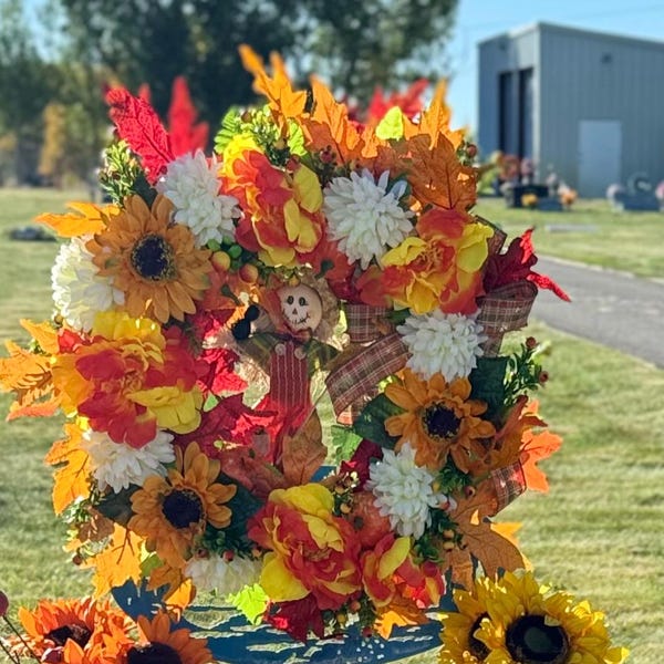 Spring Cemetery Arrangement, Cemetery Arrangement With Lilies, Cemetery ...