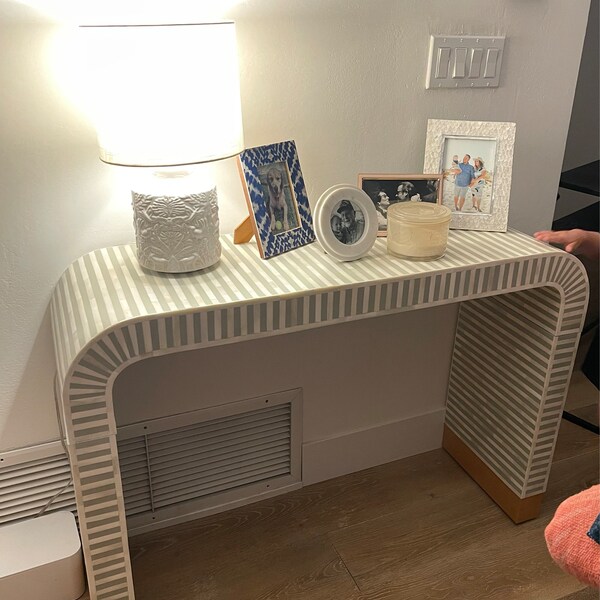 Handmade Wooden Bone Inlay Dining Table / Round Dining Table in Floral ...