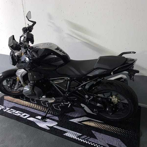Yamaha MT-07 Motorcycle Personalized Rug Accesorries Floor Bottom Pit ...