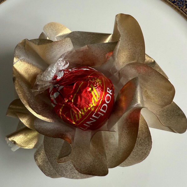 Camelia Wedding Gold Color Flower Wrapper for Holding Chocolate ...