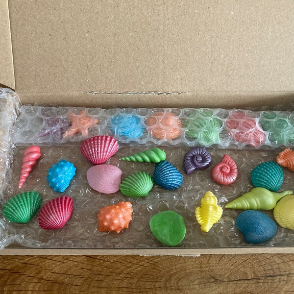 Edible Sugar Icing Sea Shells Shimmer Beach Cupcake Toppers Cake ...