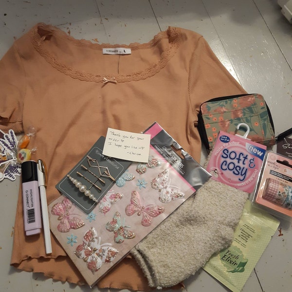 Cottage Core Gift Box | Surprise Bundle | Niromeshop - Etsy