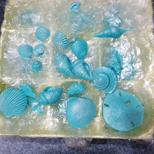 24 Edible SEASHELLS 1" or Less and Various Shapes / Gum Paste / Sugar ...