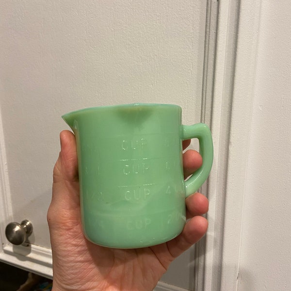 Jadeite Green Glass Measuring Cup W/ Markers - Depression Style ...