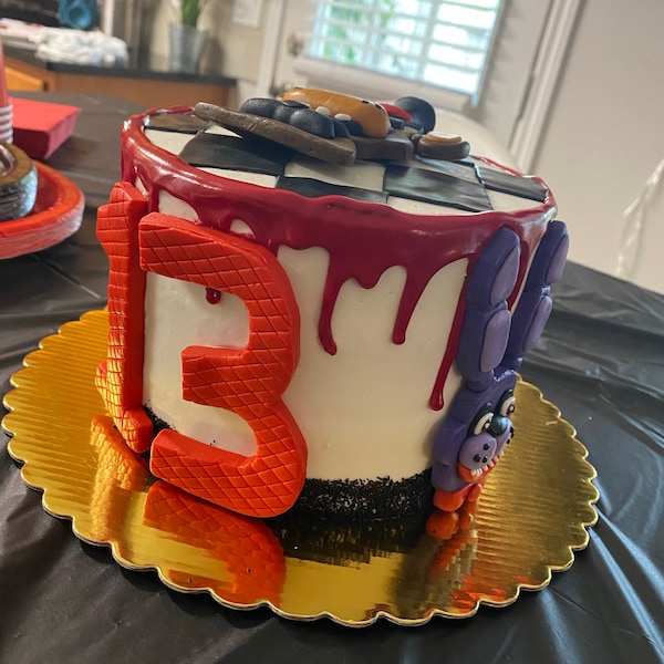 2D Fondant Toppers. Bonnie, Freddy, El Chip and Chica. Perfect for Your ...