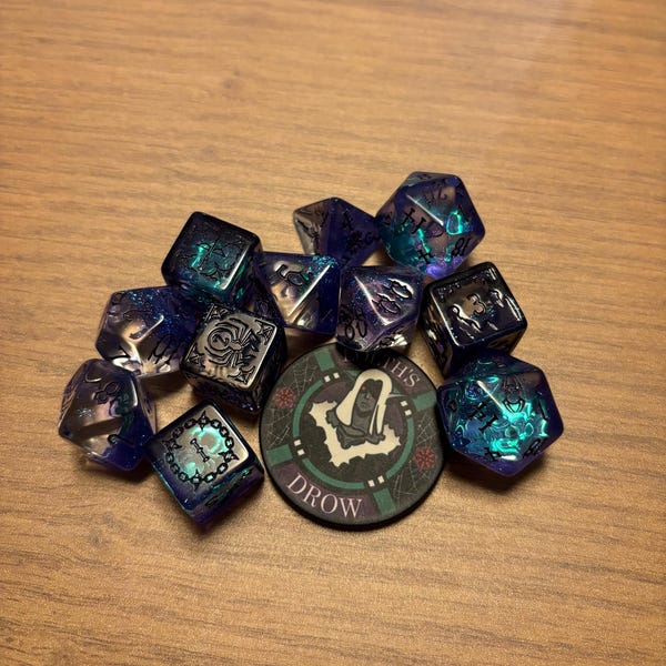 Lolth's Drow Exclusive 11 Dice Set | Underdark Chains & Spiders Dark ...