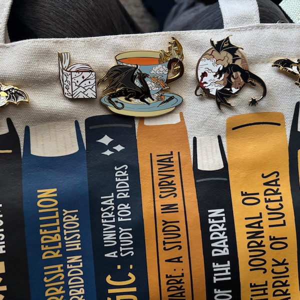 Lightning Wielder Page Overlay - Officially Licensed Fourth Wing the ...