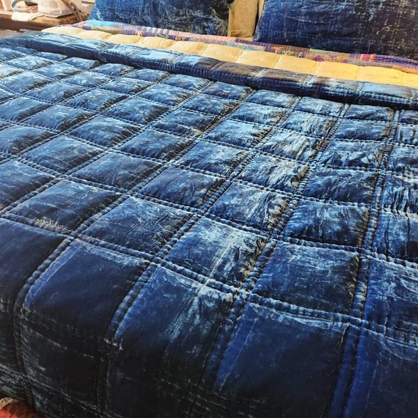 Hand Quilted Duvet Throw| Blue Silk Velvet Throw| 100% Mulberry Silk ...