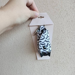 Goth Bat Wing Keychain SVG Mans Bat Key Cover Template Key Wrap Bag Tag ...