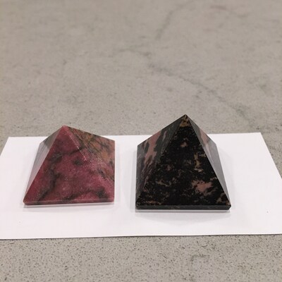 RHODONITE Natural Medium Gemstone Crystal Pyramid 27-30mm - Etsy