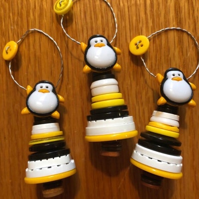 Waving Penguin Buttons Buttons Galore / Animal Craft - Etsy
