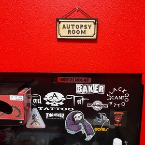 Autopsy Room Halloween Morgue Haunted House Sign, Creepy Asylum Photo ...
