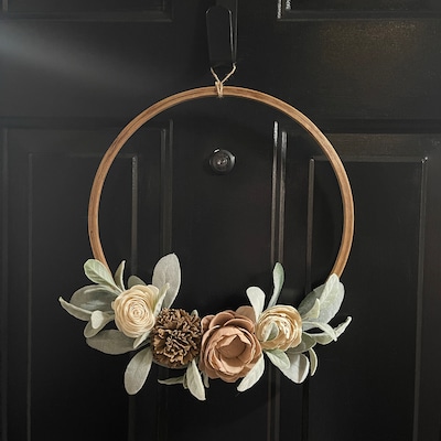 Natural Macrame Hoop Wall Hanging With Neutral Sola Wood Flowers and ...