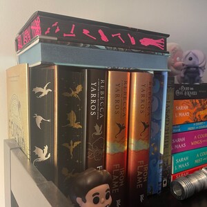 A Court of Thorns and Roses Box Set ACOTAR Collectors Edition With Hand ...