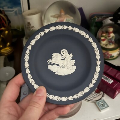 Fabulous 1940s Morton Pottery Flying Seagull Figurine, Bird Figurine ...